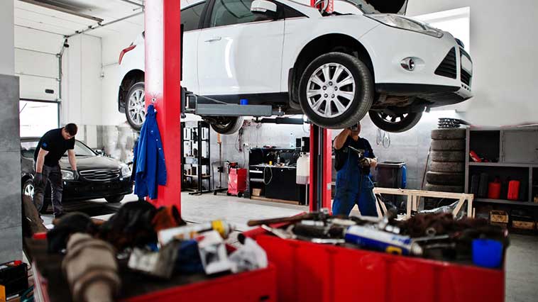 Razones para estudiar Administración de Empresas Automotrices | ESTEC